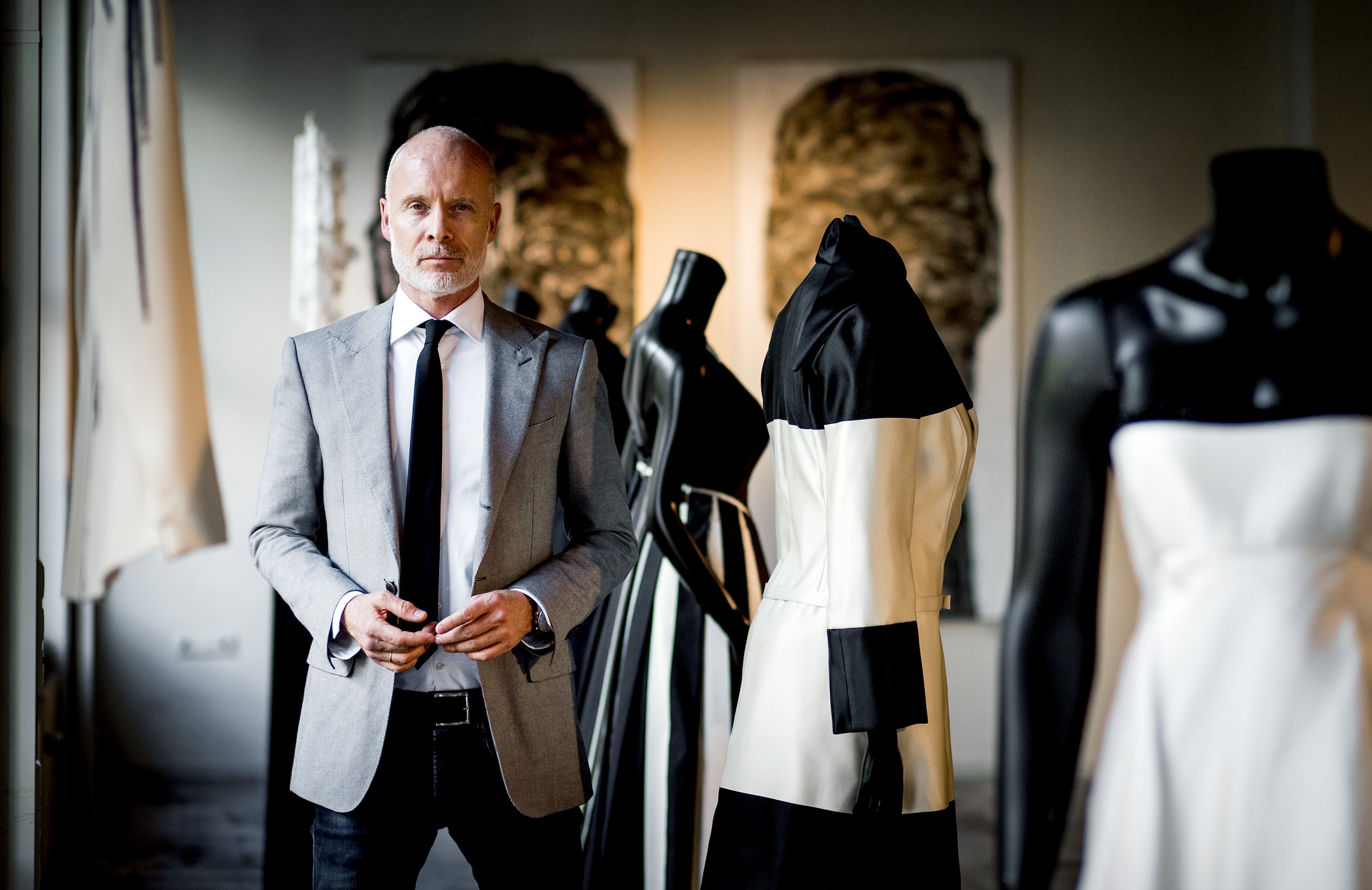 Modeontwerper Mart Visser wordt burgemeester van Zandvoort | Marie Claire