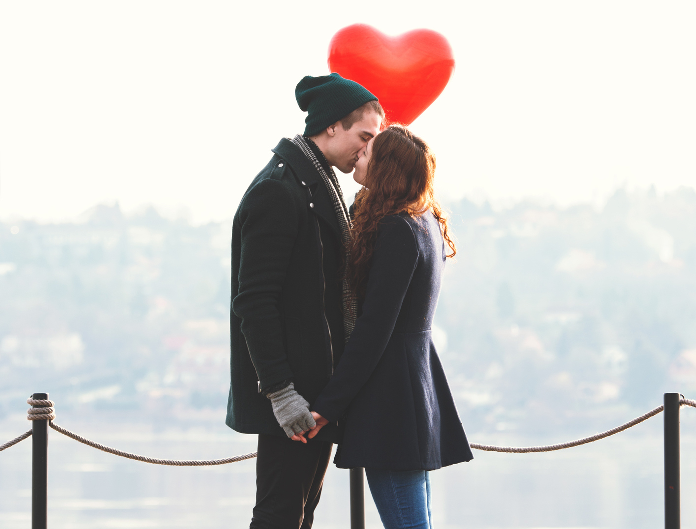 Zó lang duurt een perfecte zoen | Marie Claire