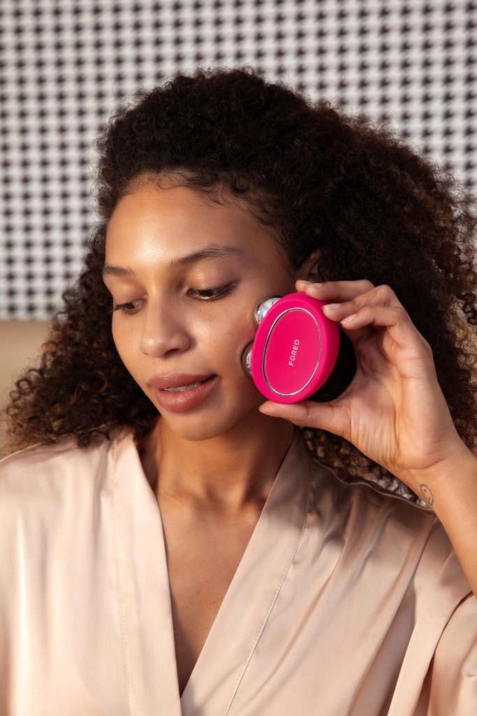 Motivation Monday: maak kans op een Bear 2 van FOREO + hydraterend serum